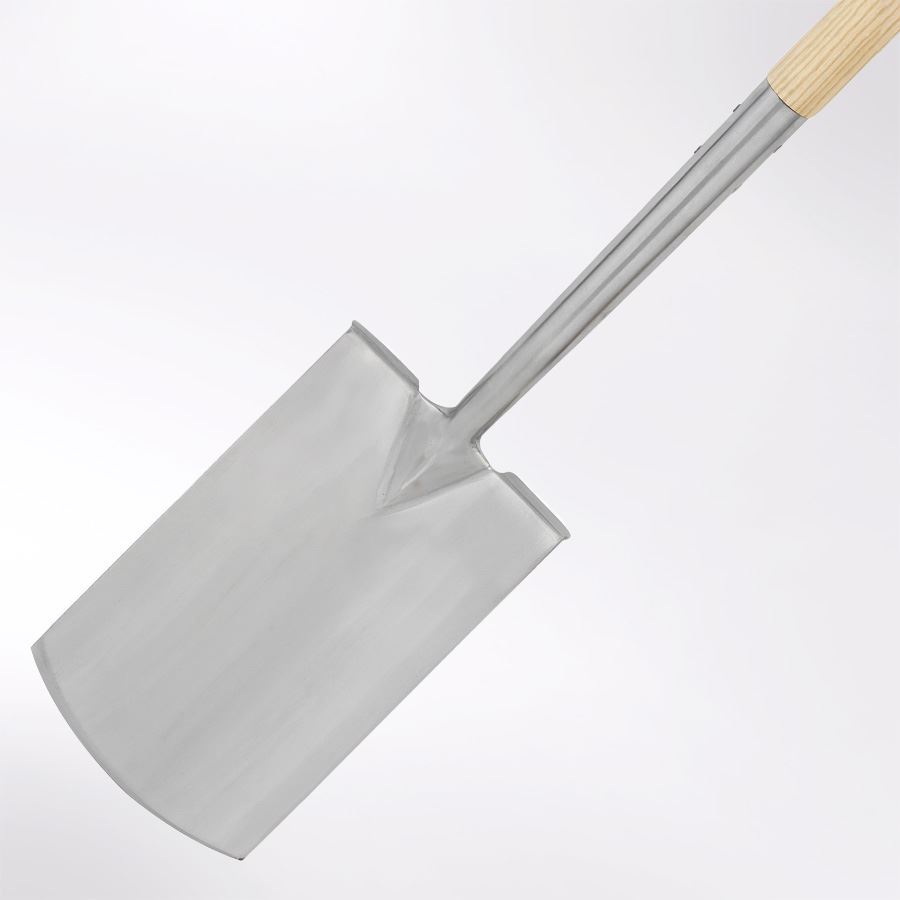 Garden Spade: Wood & Stainless Steel | Woodland Trust Shop