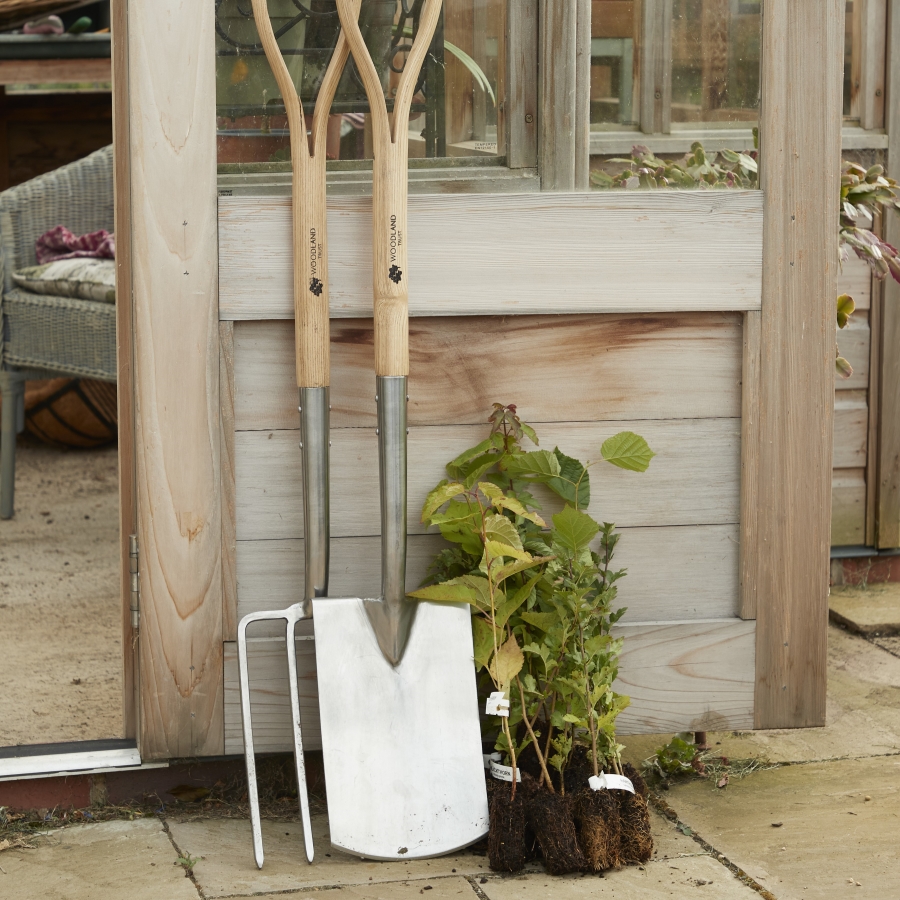 Garden Spade: Wood & Stainless Steel | Woodland Trust Shop